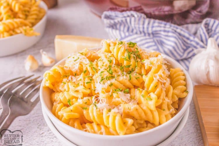 CREAMY GARLIC PARMESAN PASTA - Butter with a Side of Bread